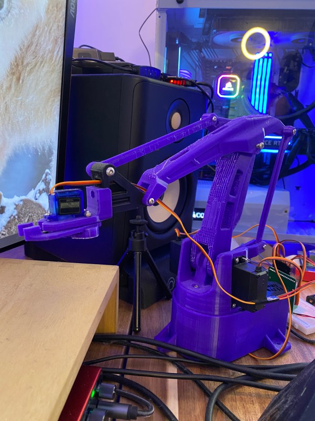 Using Docker to Containerise a Blazor Web Assembly (WASM) App for a 3D Printed Robot Arm running ...